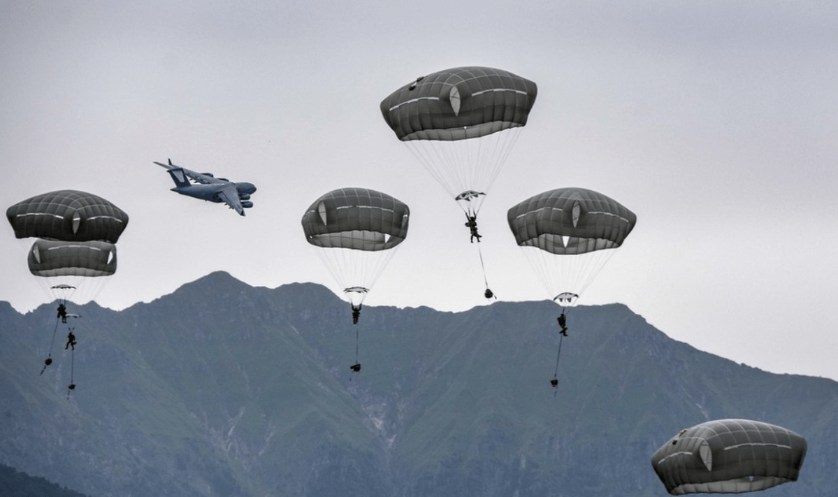 U.S. Division ready to enter Ukraine – Anna Van Densky blog